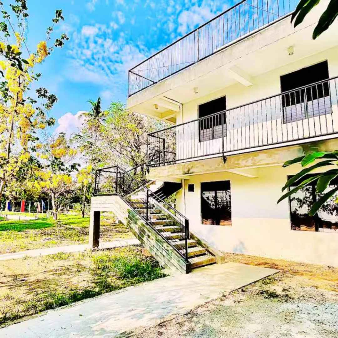 Deluxe - Double - RIVER COVES RESORTS